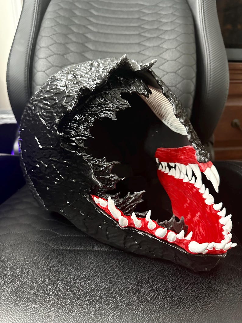 3D Printed Half Venom Cosplay Helmet - Etsy