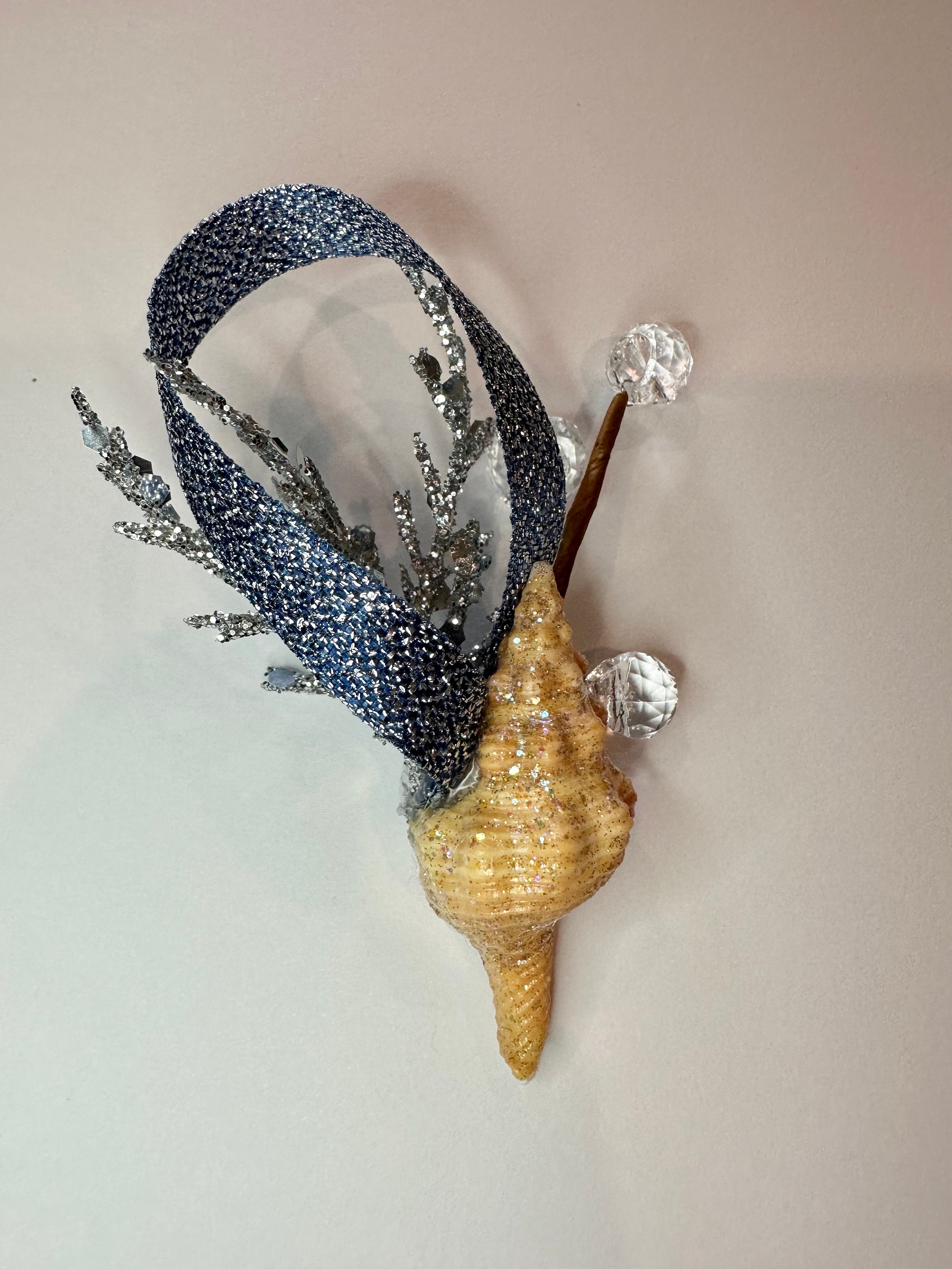 Small Horse Conch Shell Ornament - Etsy