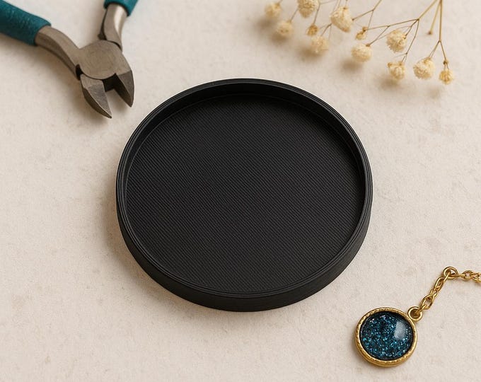 Large Circle Bezels – Resin Jewelry Settings | 4 Black PETG Backed ...