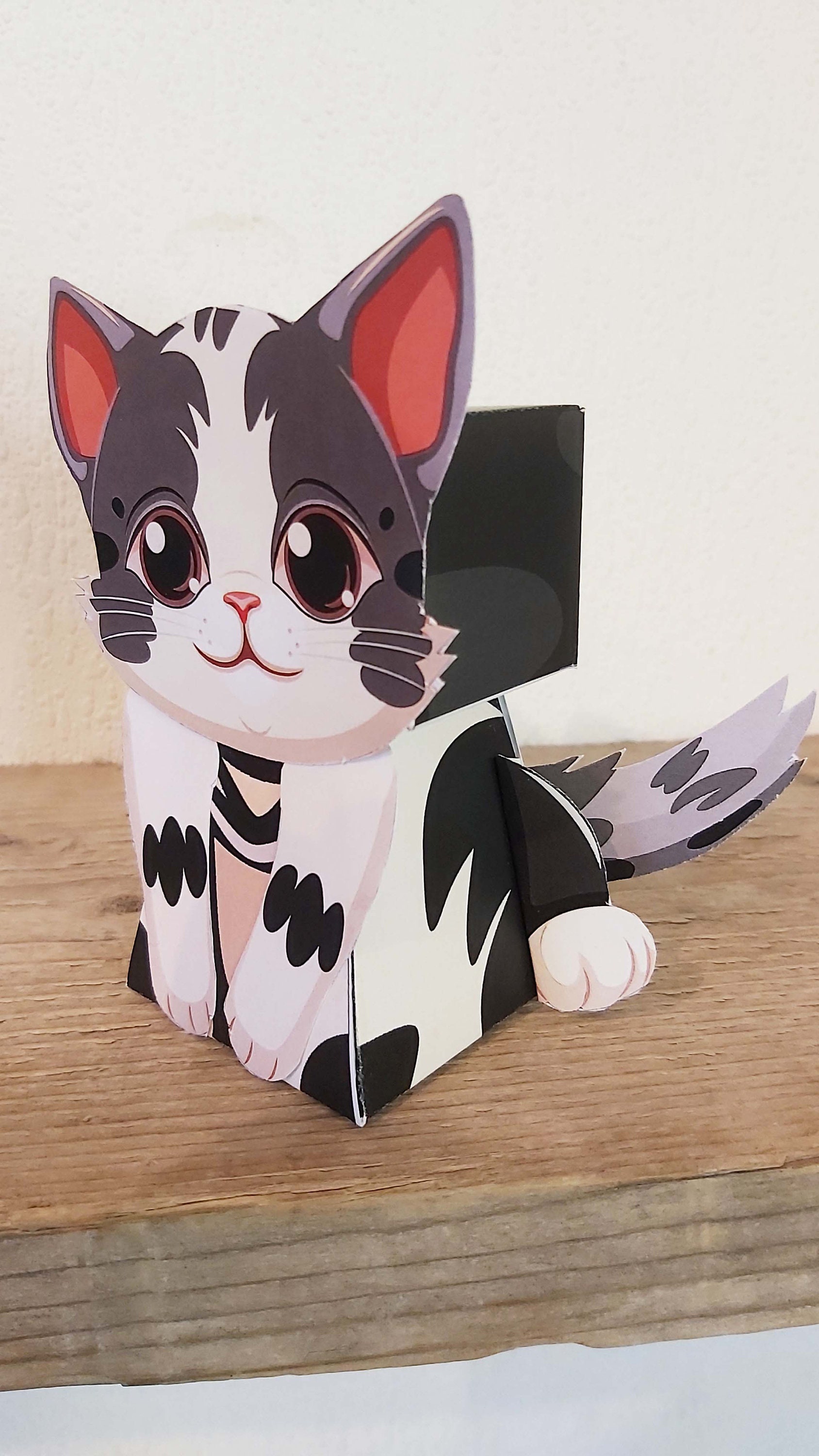Papercraft Cat, Kitten Craft 3D Model, Black and White Cat Sculpture ...