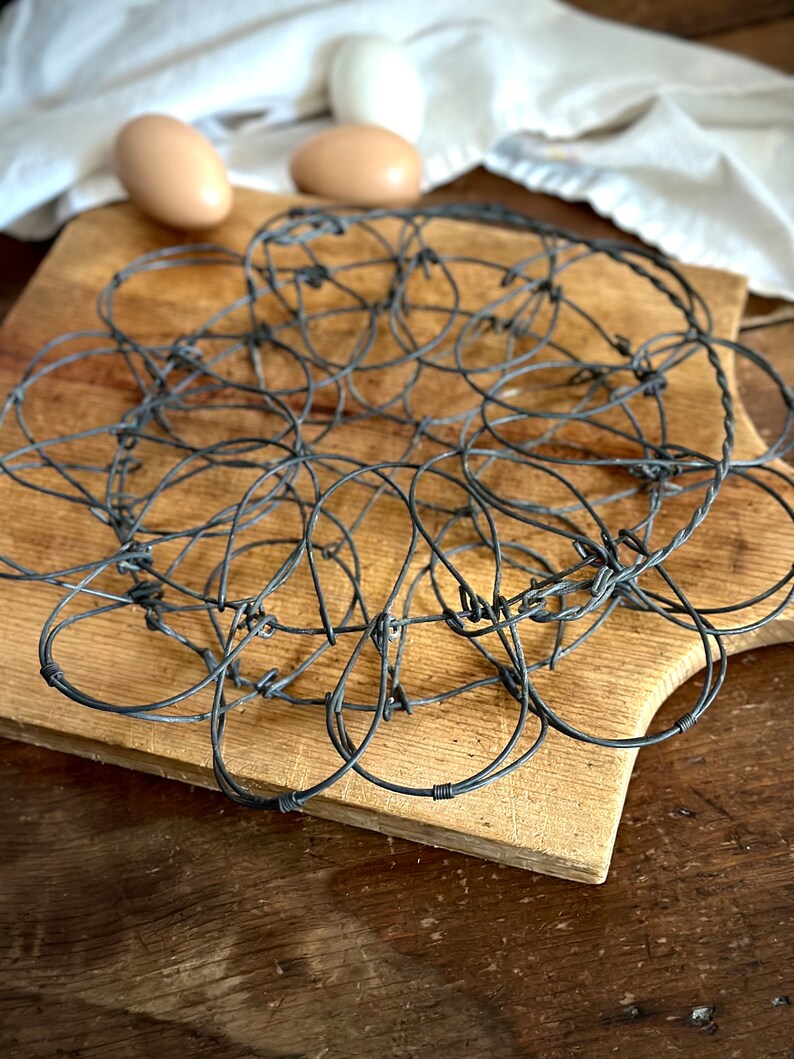 Vintage Hanging Wire Collapsible Egg Basket - Etsy