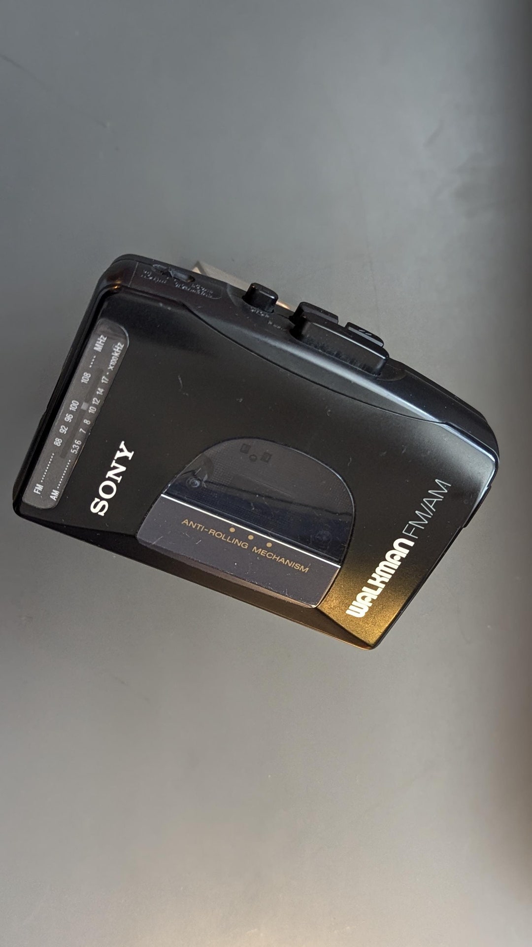 Sony Walkman WM-FX10 Cassette AM/FM Player With Orange Foam Headphones ...