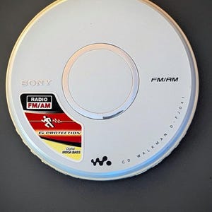 Vintage Sony Discman D-FJ041 Portable CD Player AM/FM Radio Retro ...