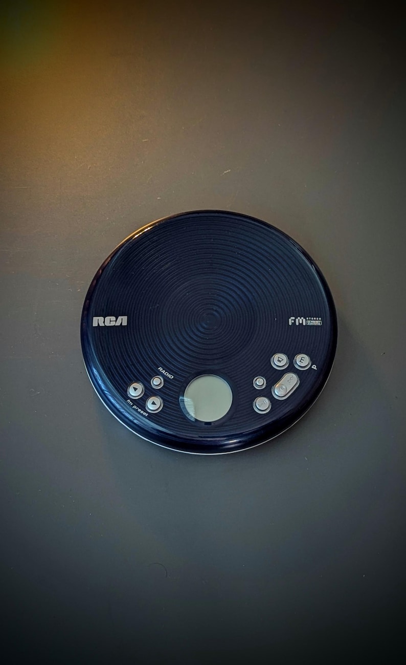 Vintage RCA Portable CD Player With FM Tuner - Etsy