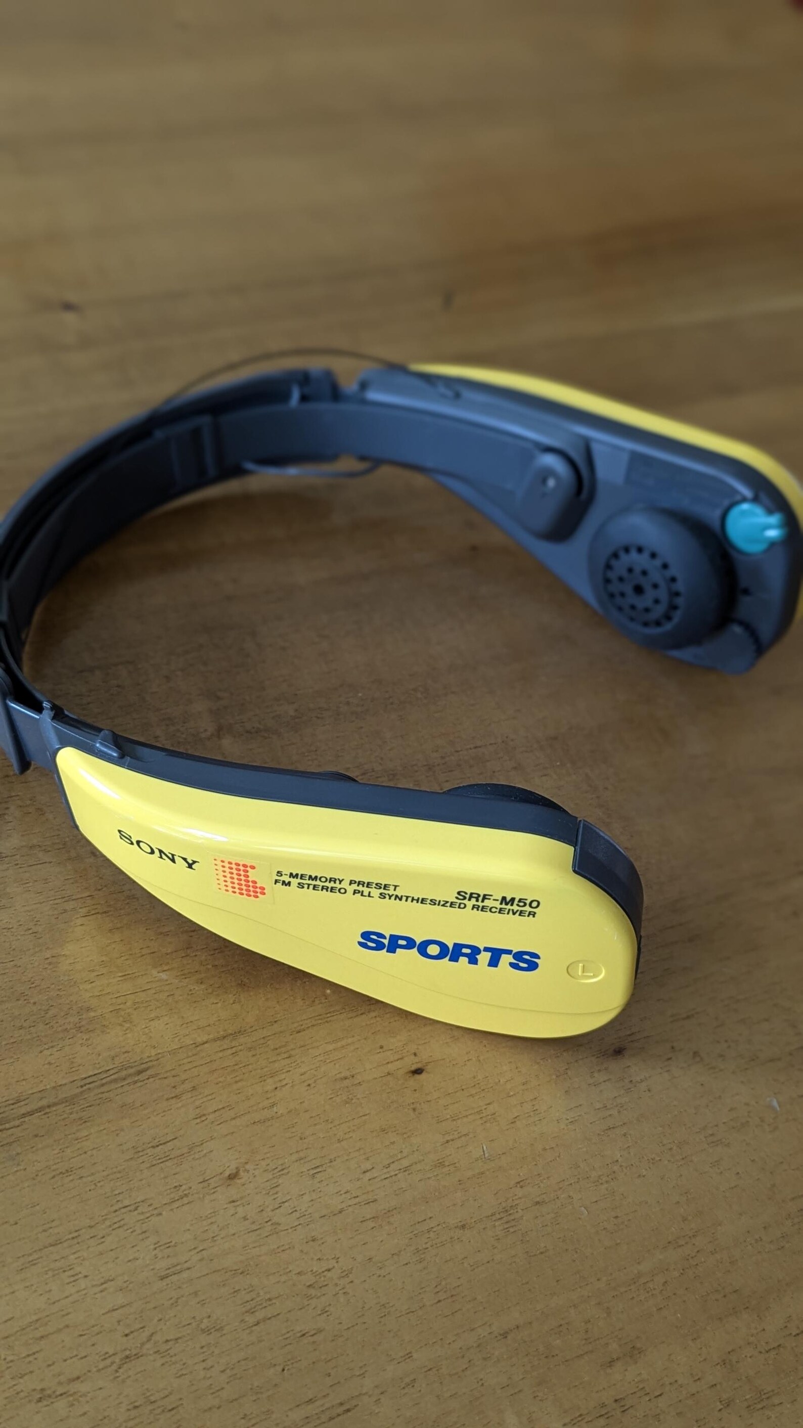 Vintage Sony Walkman Sports FM/AM Radio Yellow SRF-M50 Fully Functional ...