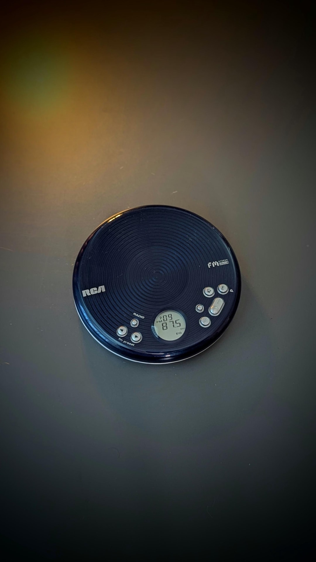 RCA RP2710 Personal CD Player With FM Tuner | Portable Music Player ...