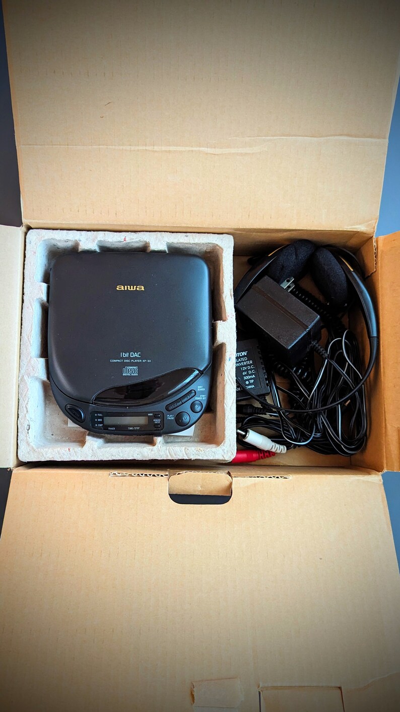 AIWA Discman XP-33 Brand New Old Discman in Box With Accessories From ...