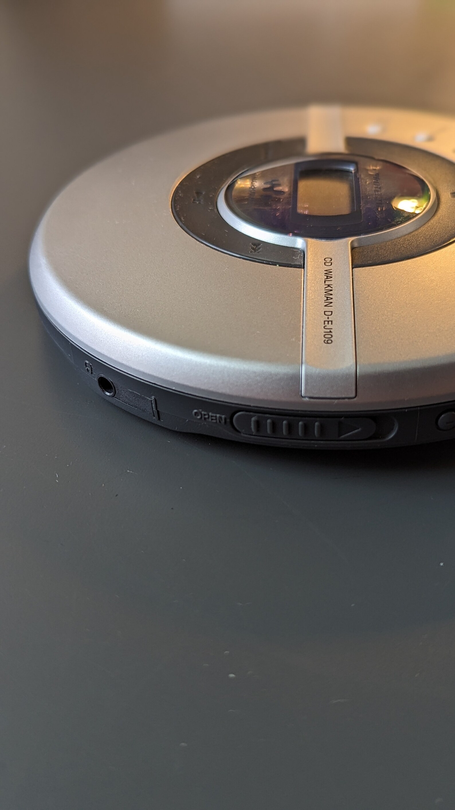 Sony D-EJ109 CD Walkman Portable CD Player With Mega Bass Fully ...