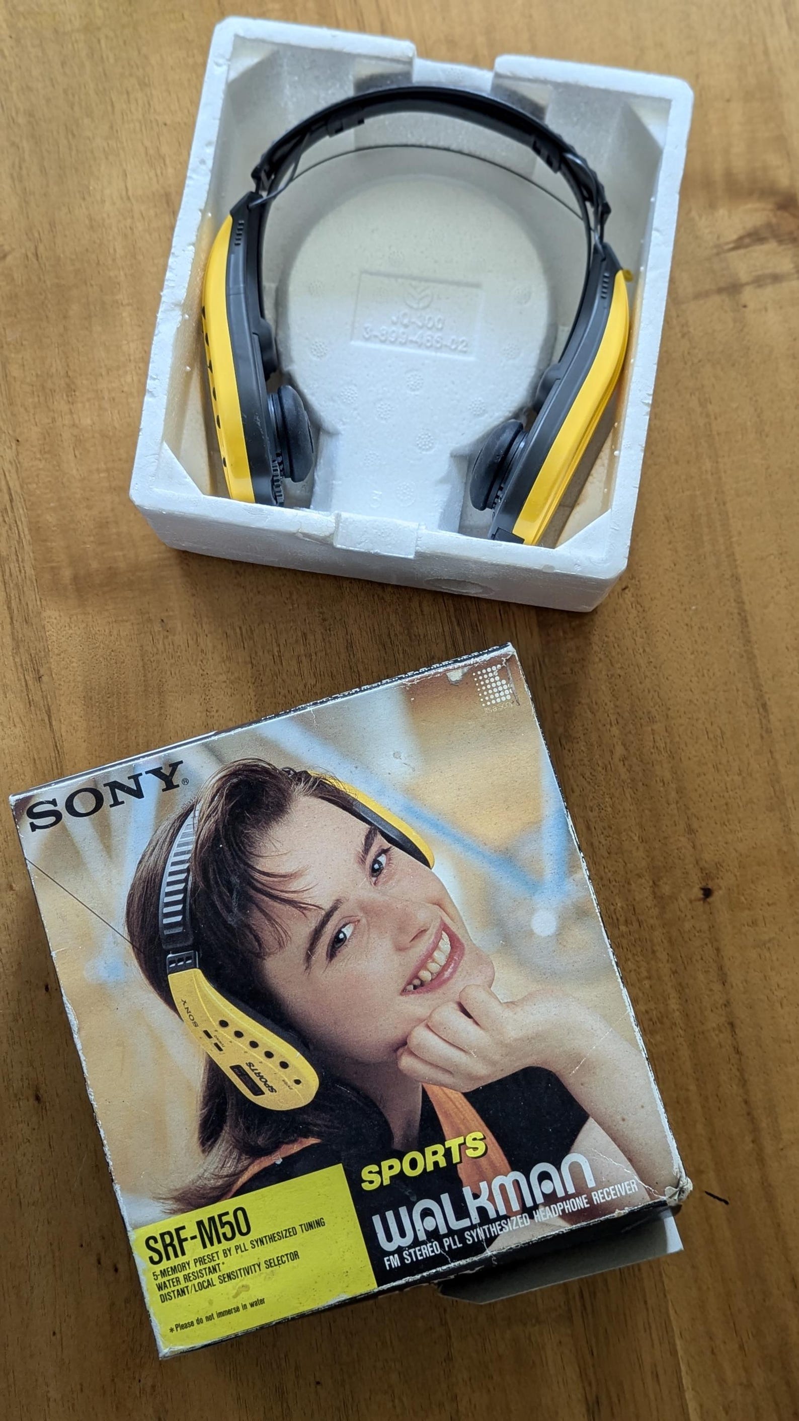 Vintage Sony Walkman Sports FM/AM Radio Yellow SRF-M50 Fully Functional ...