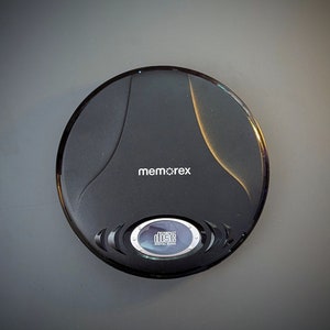 New Vintage Memorex Portable CD Player MD6451BLK | 2014 | Tested and ...