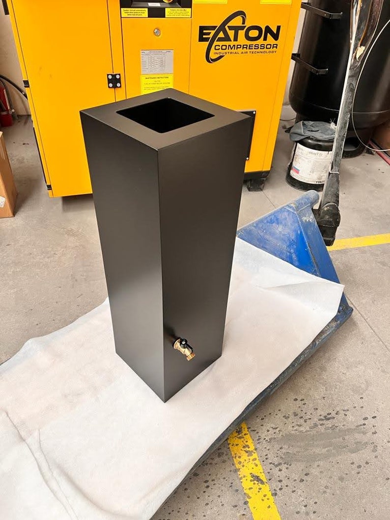 Modern Attractive Square / Rectangle Fiberglass Rain Barrel, Rain ...