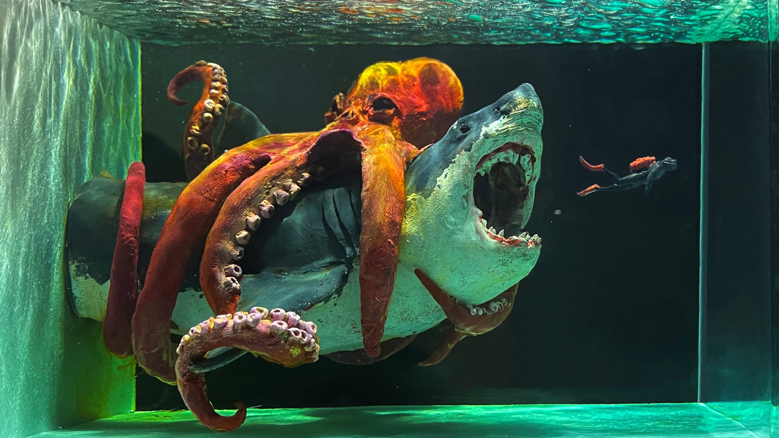 Mega Shark Vs Giant Octopus Toy