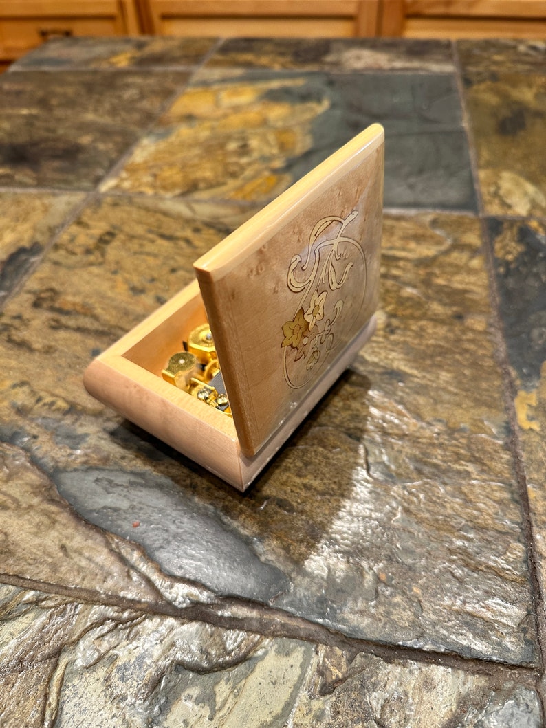 Vintage Lacquered Italian Music Box and Jewelry Ring Box Made in Italy ...