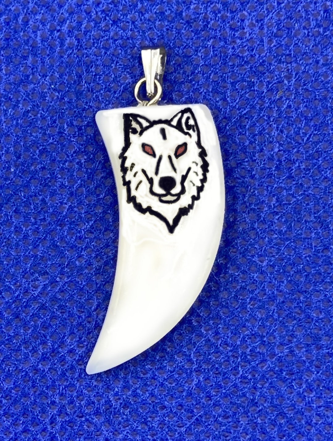 Personalized, Hand-painted Wolf Pendant - Etsy