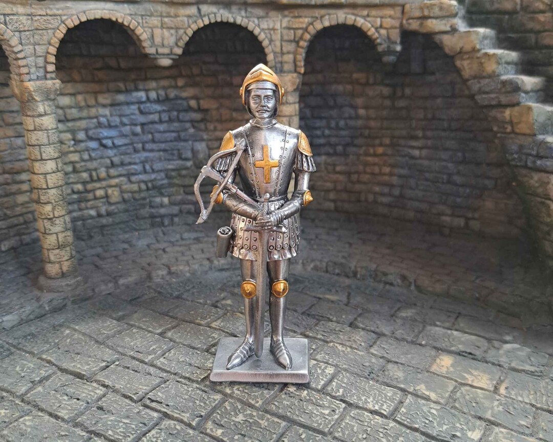 Knight With Crossbow, Metal Knight Sculpture - Etsy