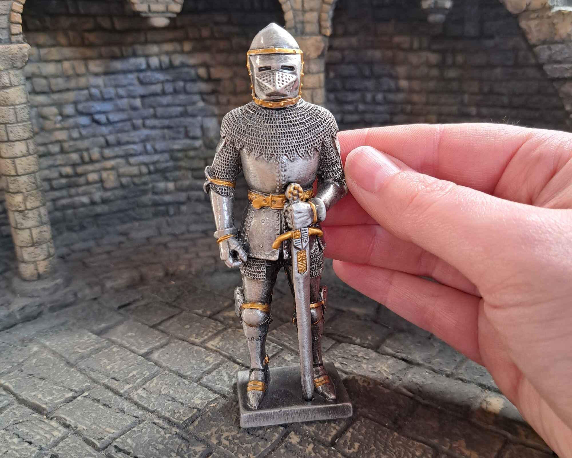 15th Century Knight in Bascinet Helmet - Solid Metal Knight Statue - Etsy