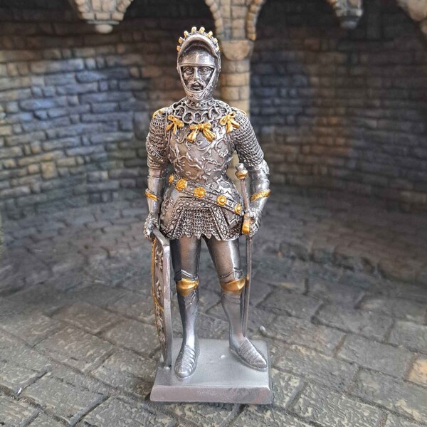 Life Size Knight Statues - Etsy