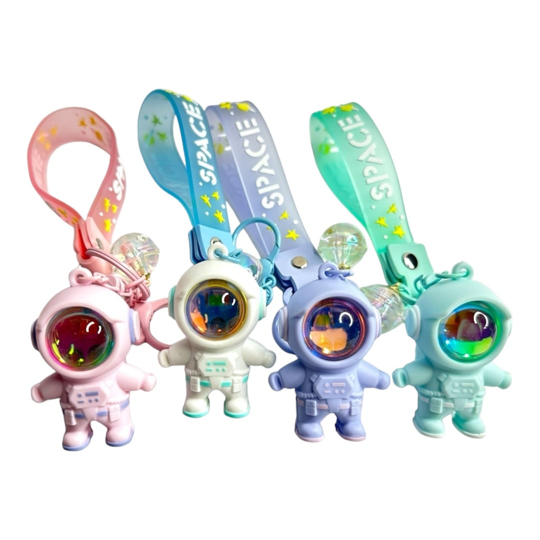 Astronaut Light Key Chain Glow-in-the-dark Astronaut Key Ring Perfect ...
