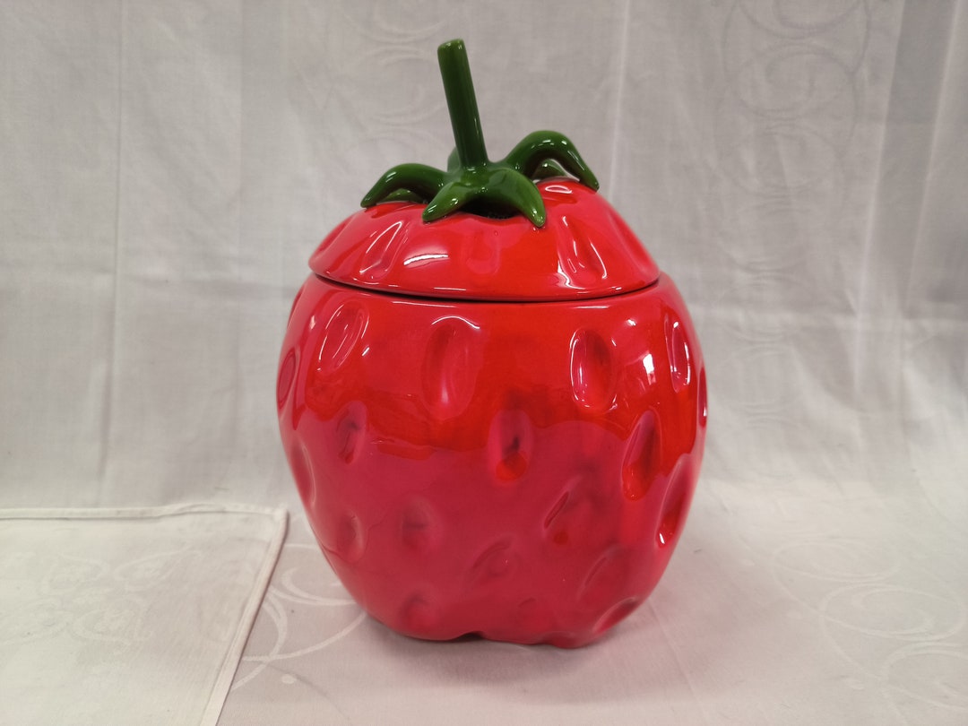 Lidded Jar in the Shape of a Strawberry Made of Ceramic With Glaze 27 ...