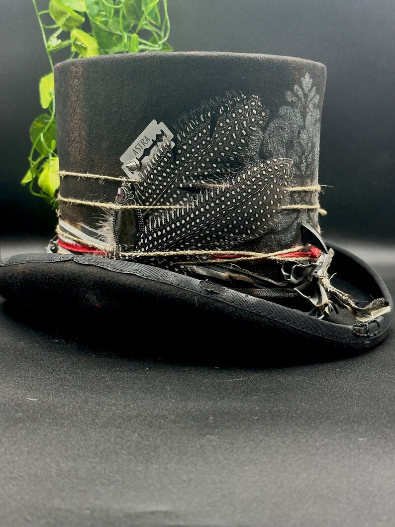 Custom Top Hat: History, Elegance and Unique Craftsmanship Labradotire ...