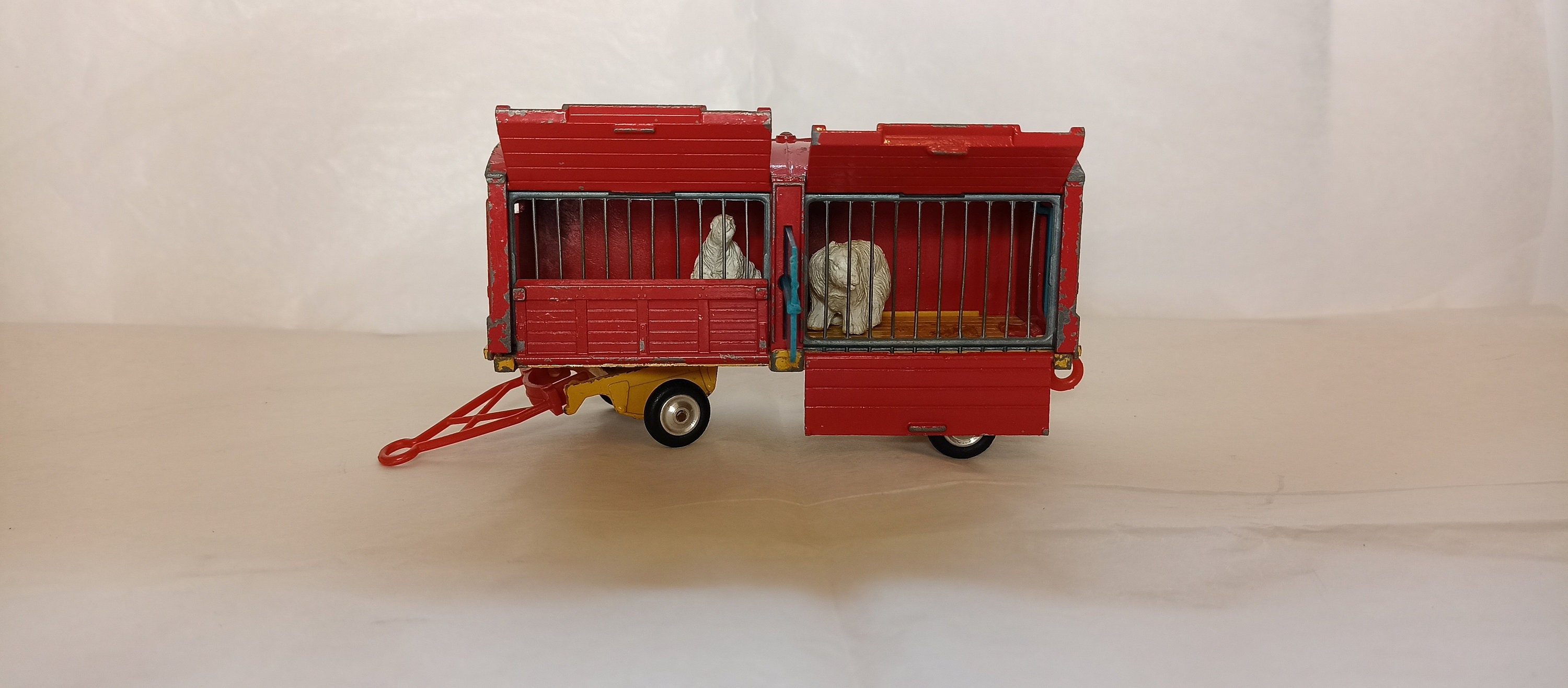 Vintage Corgi Chipperfields Circus Polar Bear Cage and Crane - Etsy