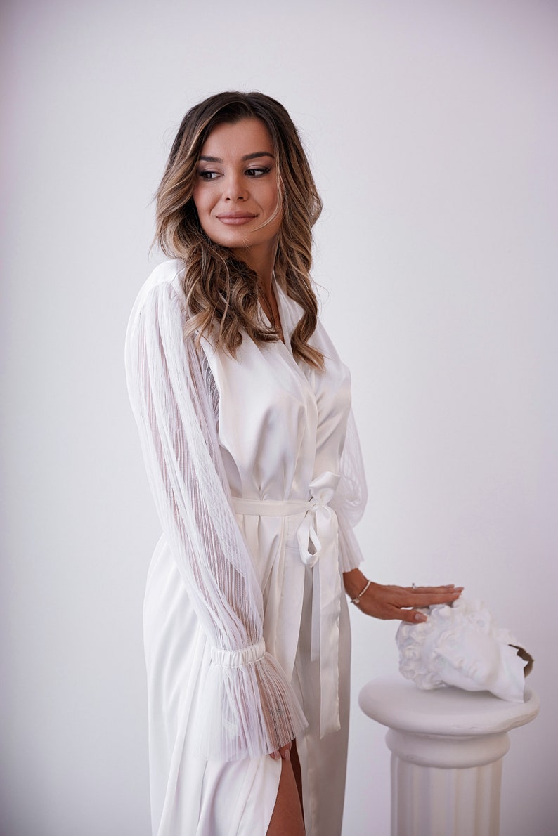 Silk Robe, Flowing White Silk Bridal Robe With Bracelet Sleeves Luxury ...