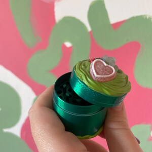 Green Metal Grinder| Green Cupcake Grinder | Cherry Cupcake Grinder ...