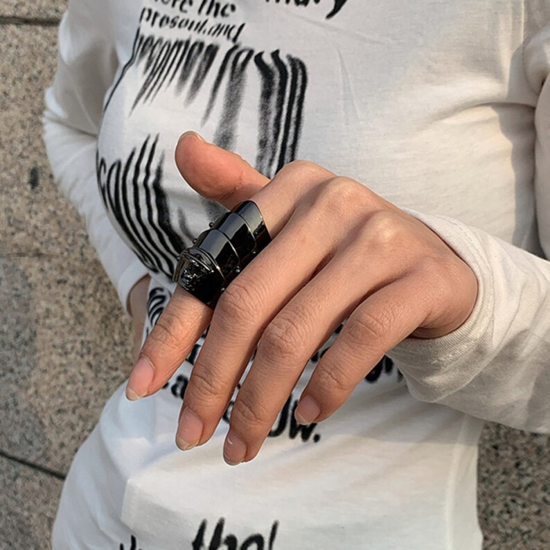 Nana Anime Armour Ring, Adjustable Armor Finger Ring, Anime Cosplay ...