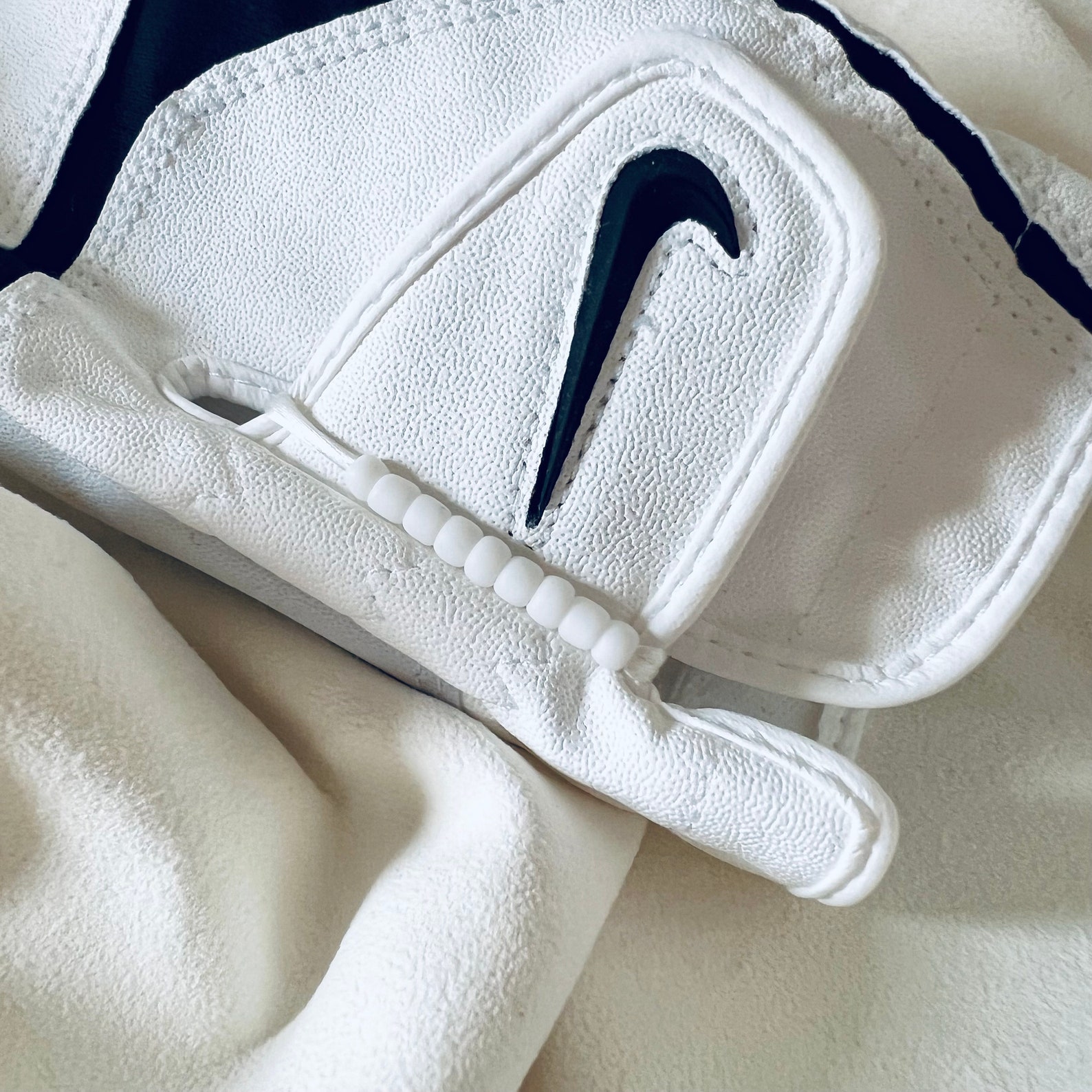 Golf Glove Stroke Counters / Singles: Gold, Black & White Series ...