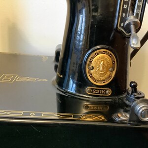 Vintage Singer 221K Portable Electric Sewing Machine With Case, Manual ...