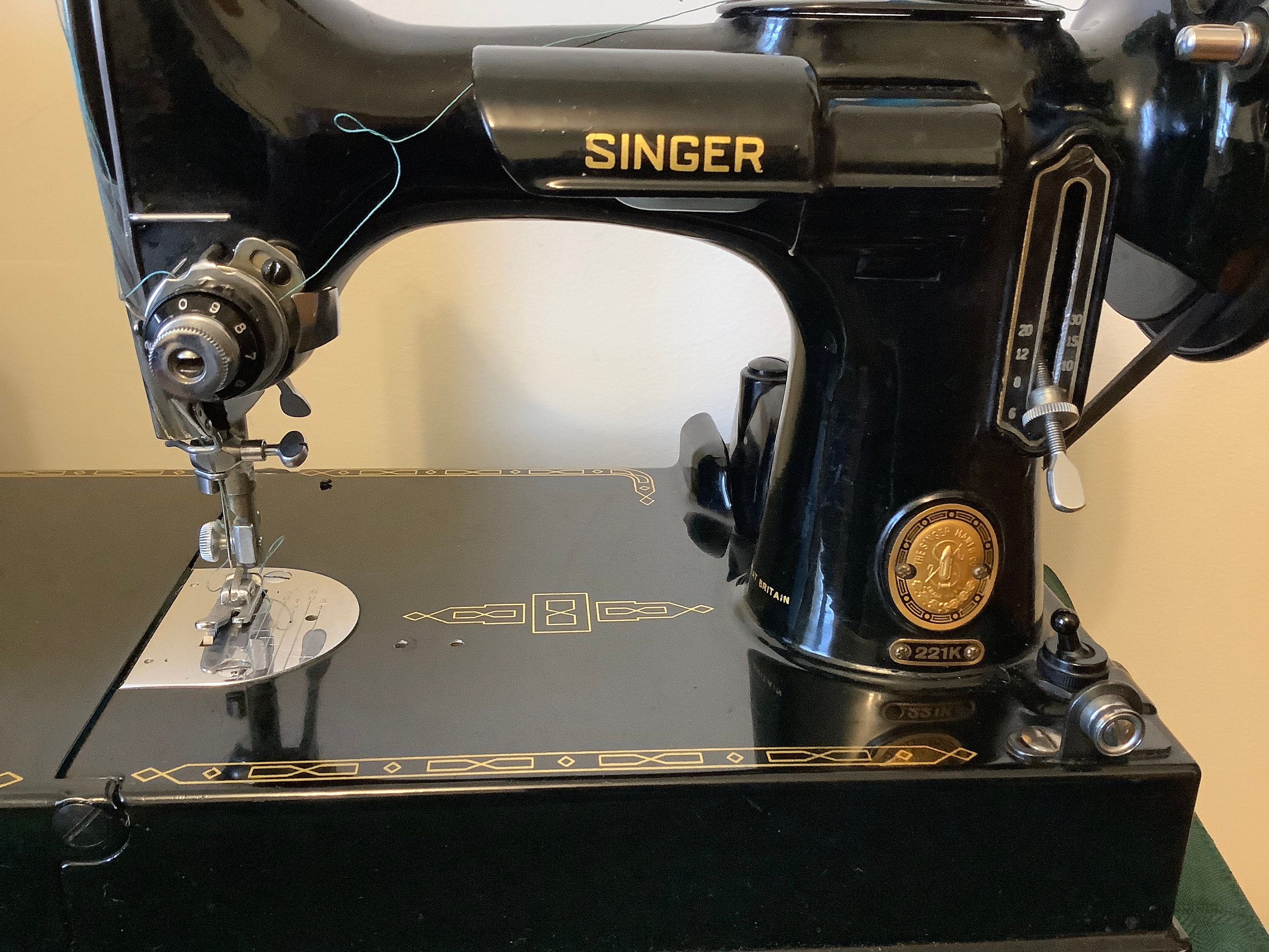 Vintage Singer 221K Portable Electric Sewing Machine With Case, Manual ...