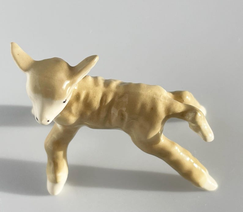 Vintage 1930s Wade England 'playful Lamb' Figurine Rare Collectible ...