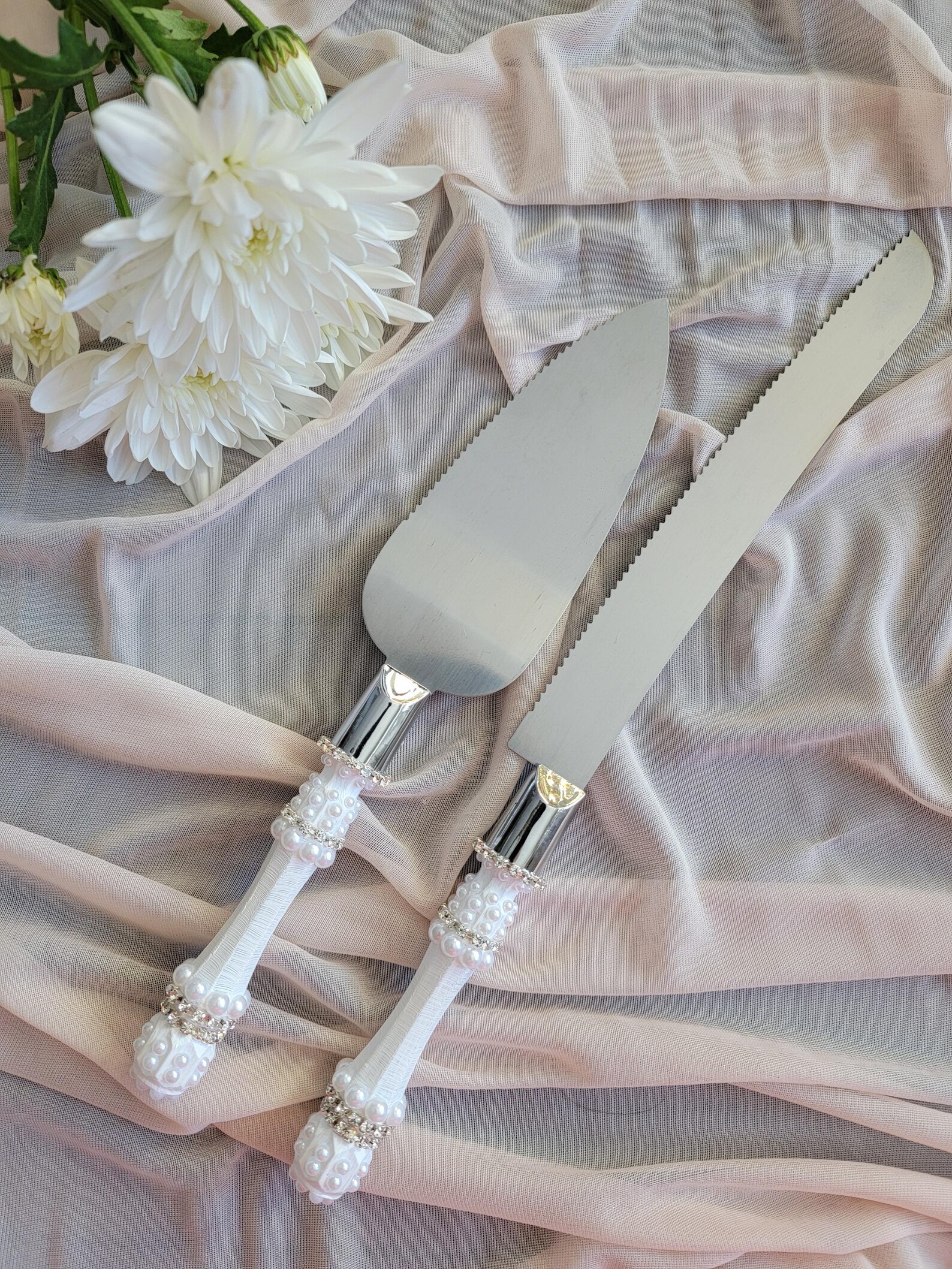 Handmade Pearl Champagne Flutes for the Bride and Groom, Champagne ...