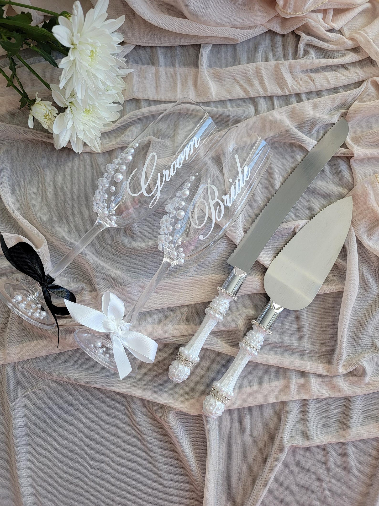 Handmade Pearl Champagne Flutes for the Bride and Groom, Champagne ...