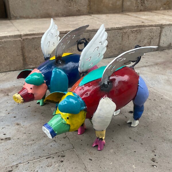 Flying Pig Yard Art - Etsy