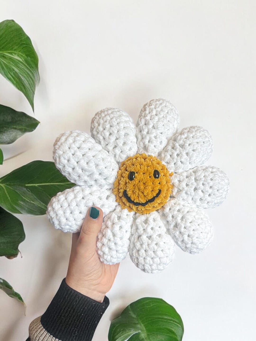 Smiley Daisy Plushie Hand Crocheted Daisy Decorative Plush - Etsy