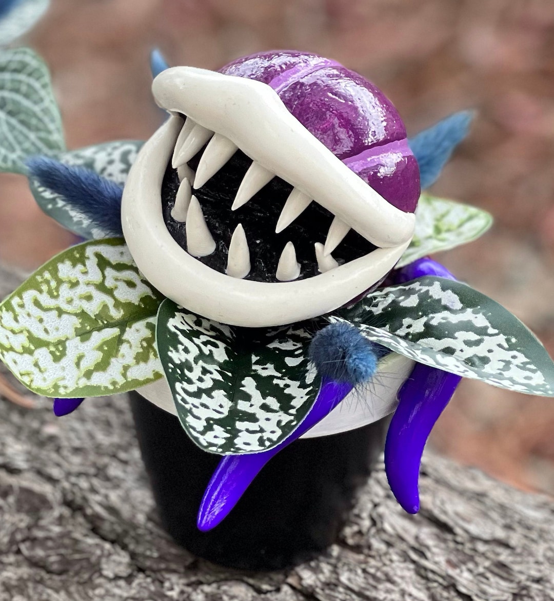 Purple People Eater Horror Gourd | Man-eating Plant, Spooky Halloween ...