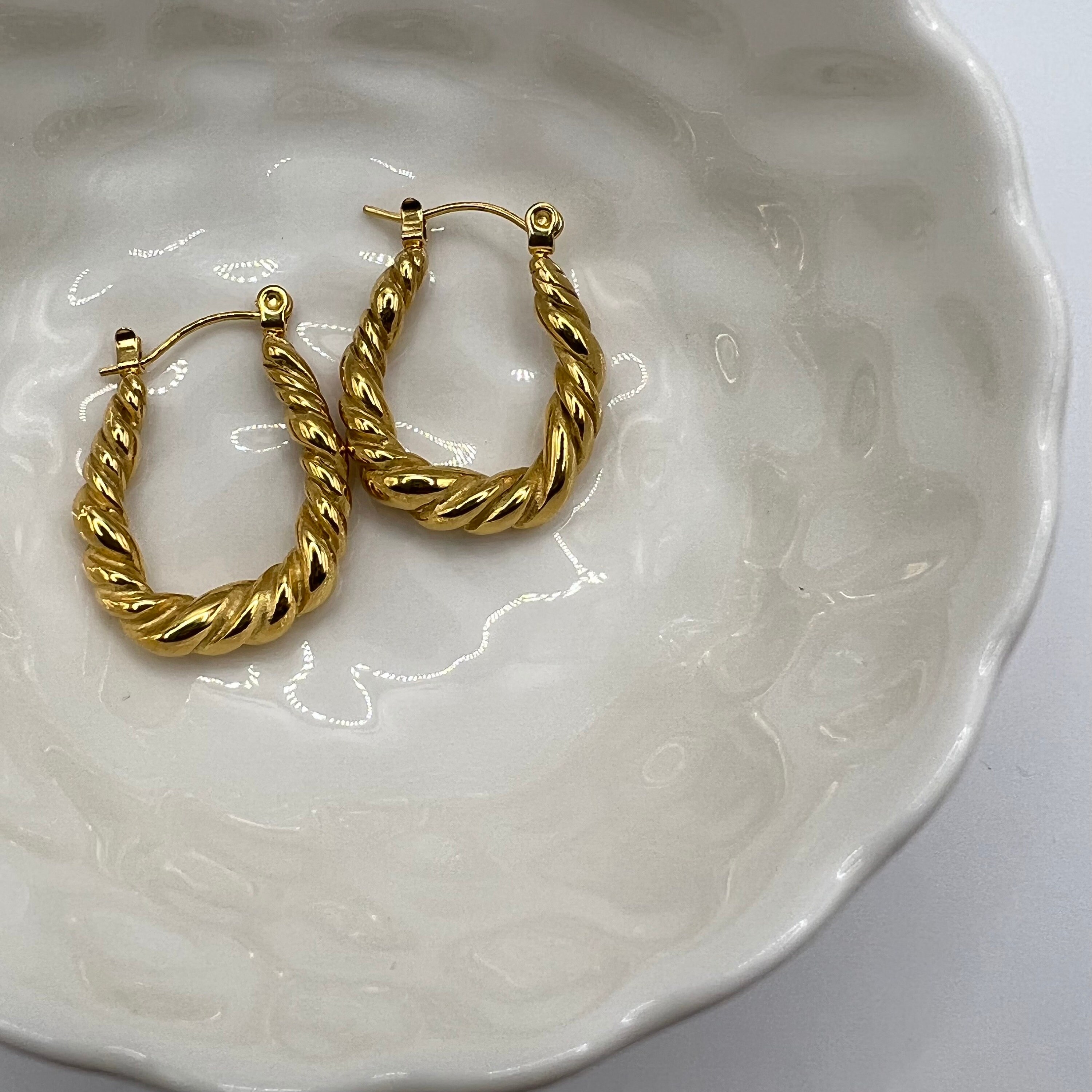 18K Gold Twisted Oval Hoops, Gold Rope Textured Hoops, Geomtric Twisted ...