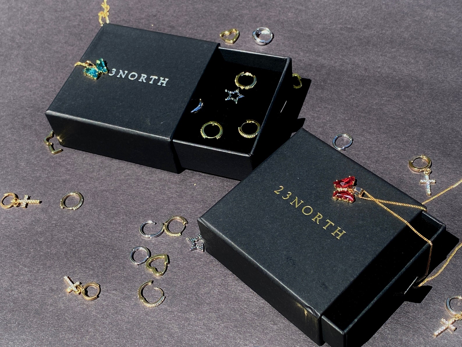 Book Boyfriend Necklace Gold Fill Crystal ACOTAR Cassian Rhysand ...