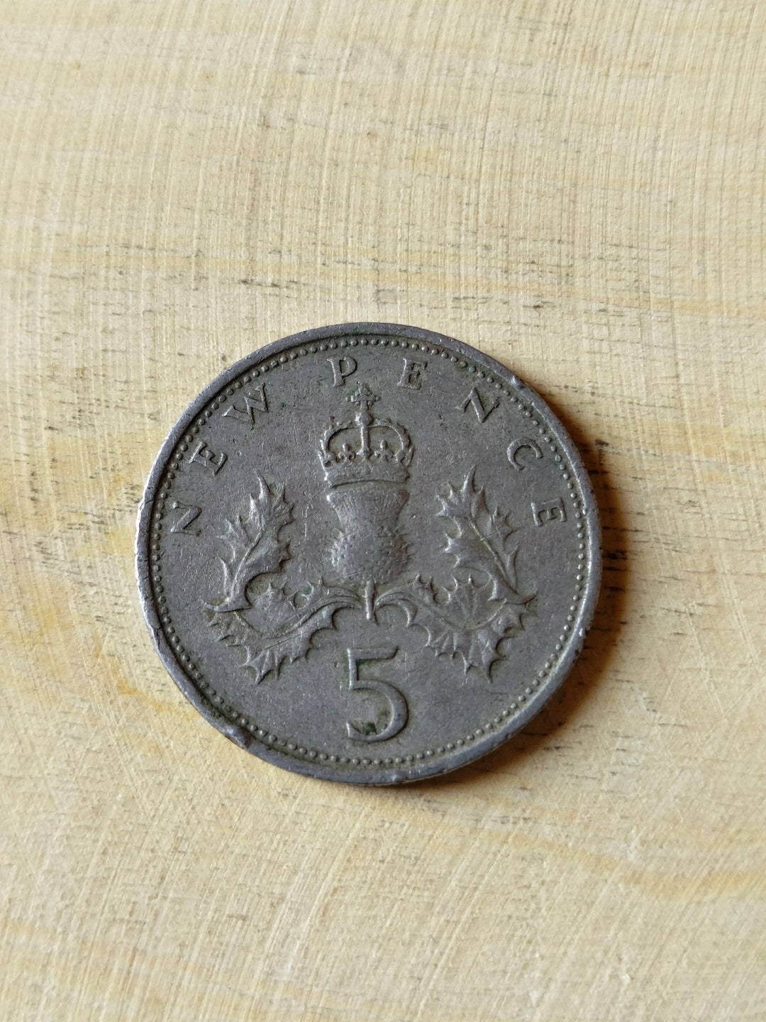 1970 5p Coin / QUEEN ELIZABETH II / Few Minted / Genuine Bargain - Etsy