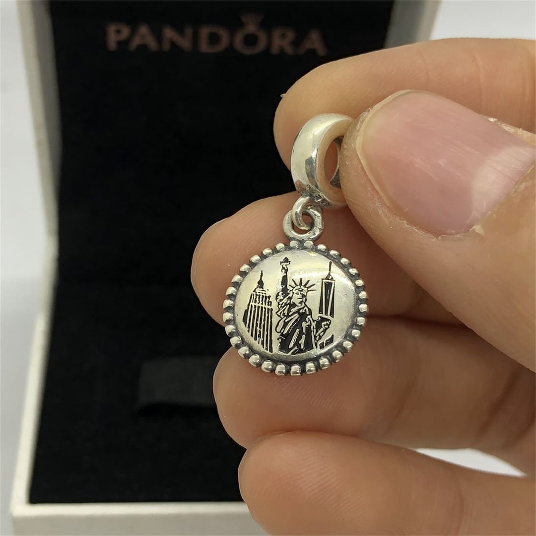 Pandora New York Charm Statue of Liberty Exclusive Charm NYC Freedom ...