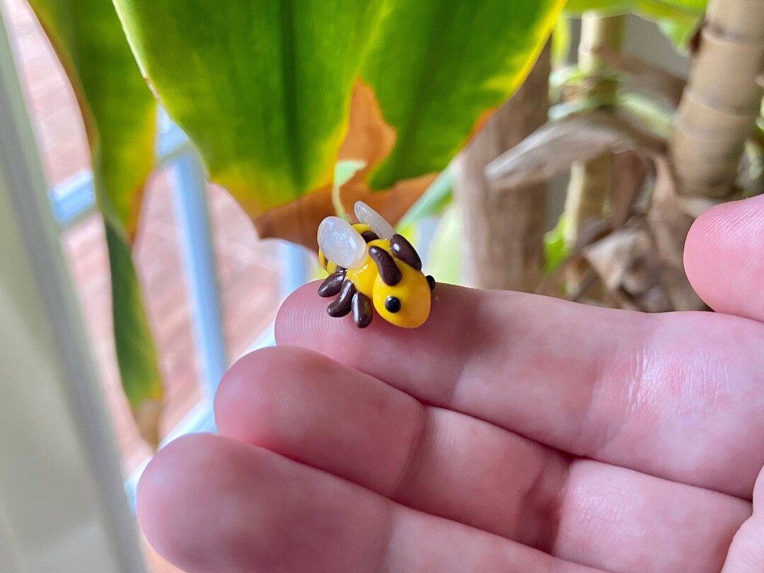 Custom Miniature Bee Figurines, Insect Themed Charms, Kawaii Bug ...
