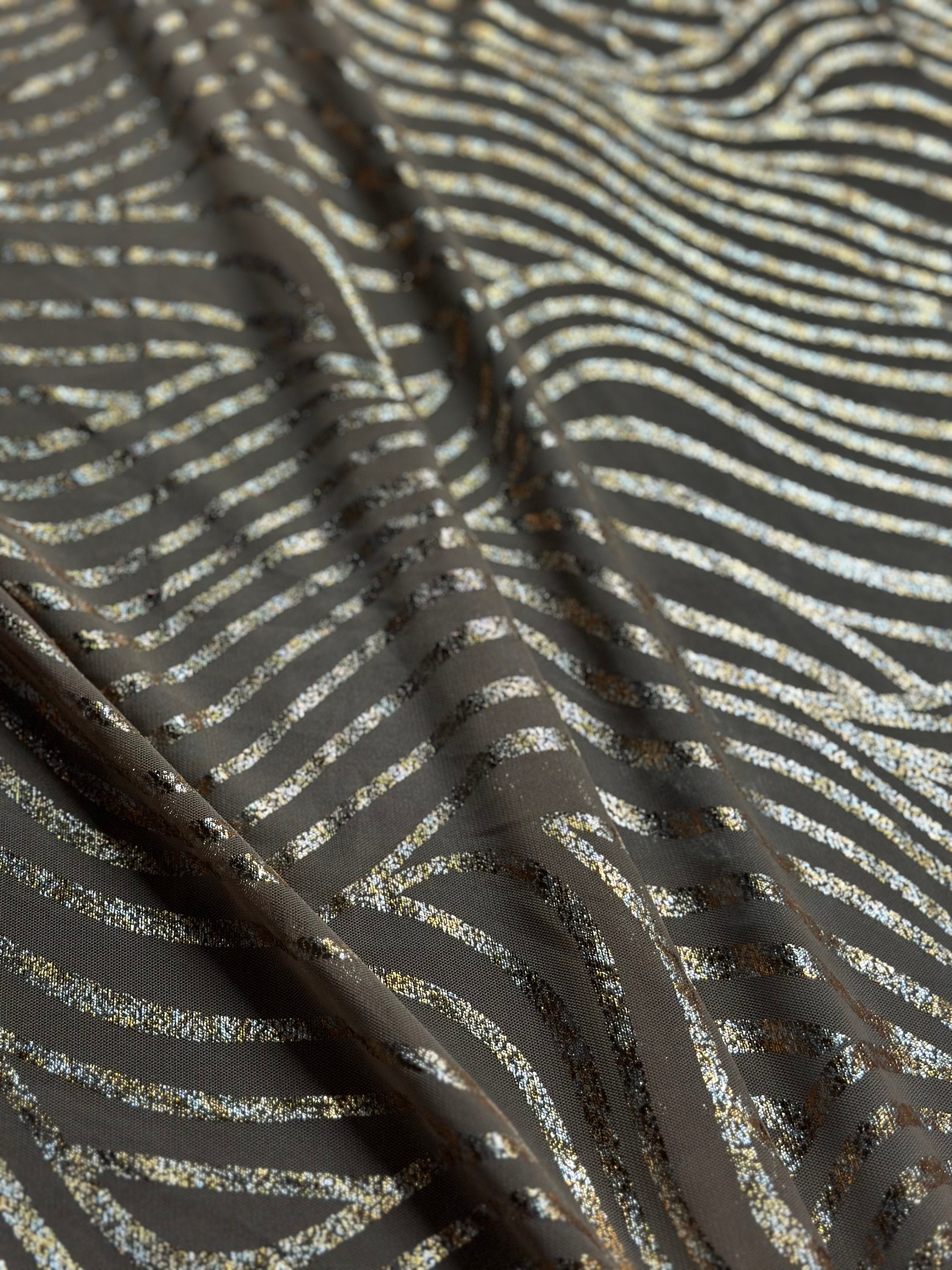 Royal Metallic Swirls Design on Mesh - Etsy