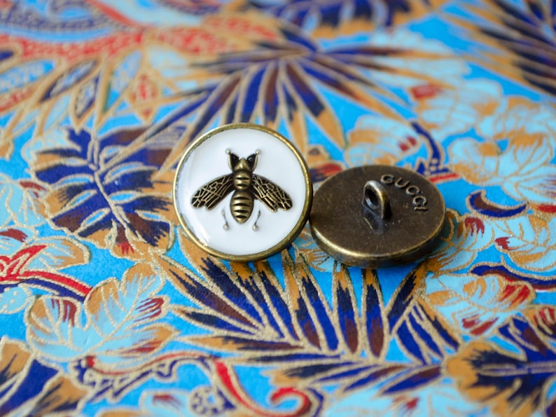 Vintage Gucci Bee White Stumped Buttons. 18 Mm - Etsy