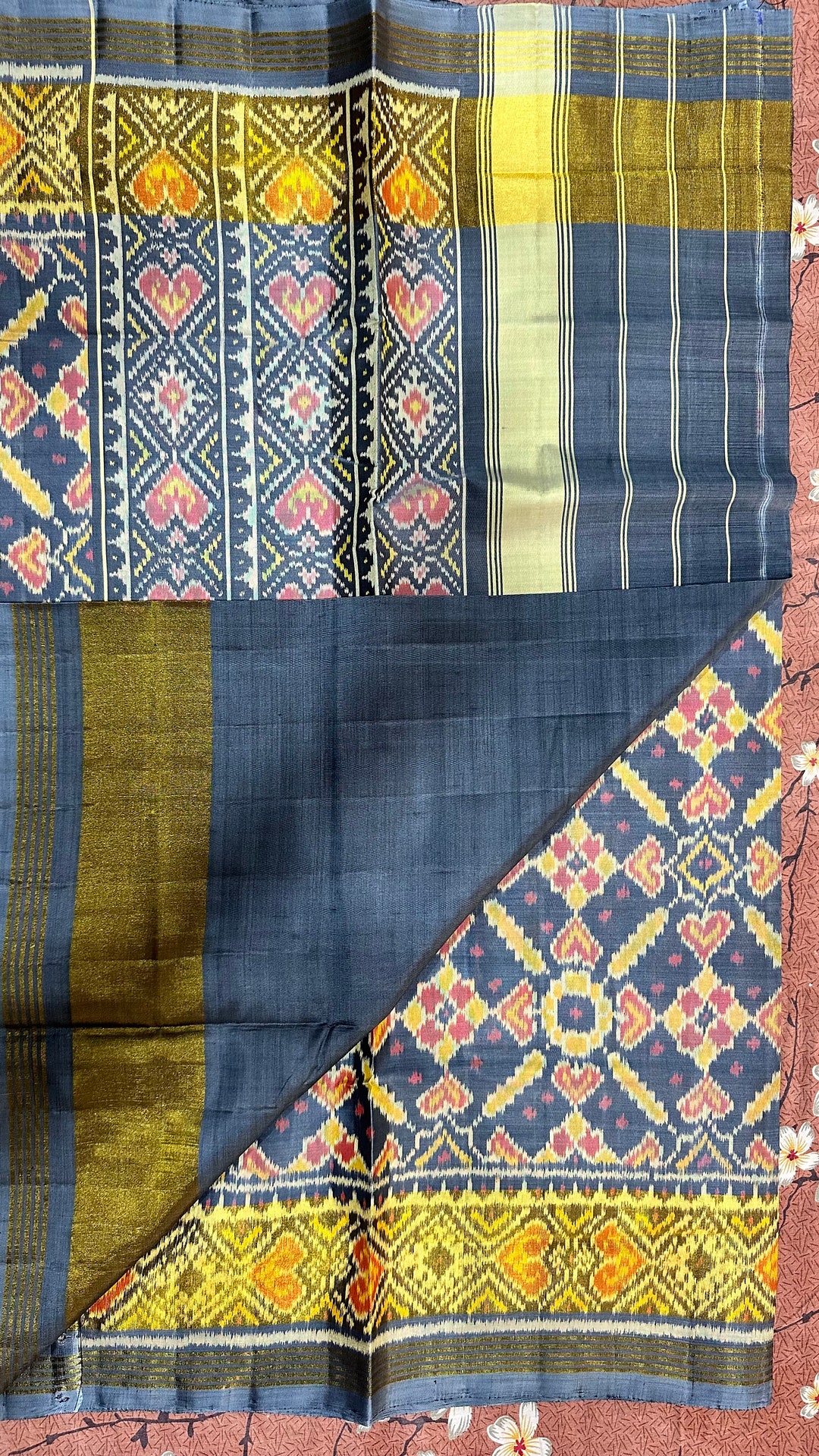 Single Ikat Patola Saree - Etsy