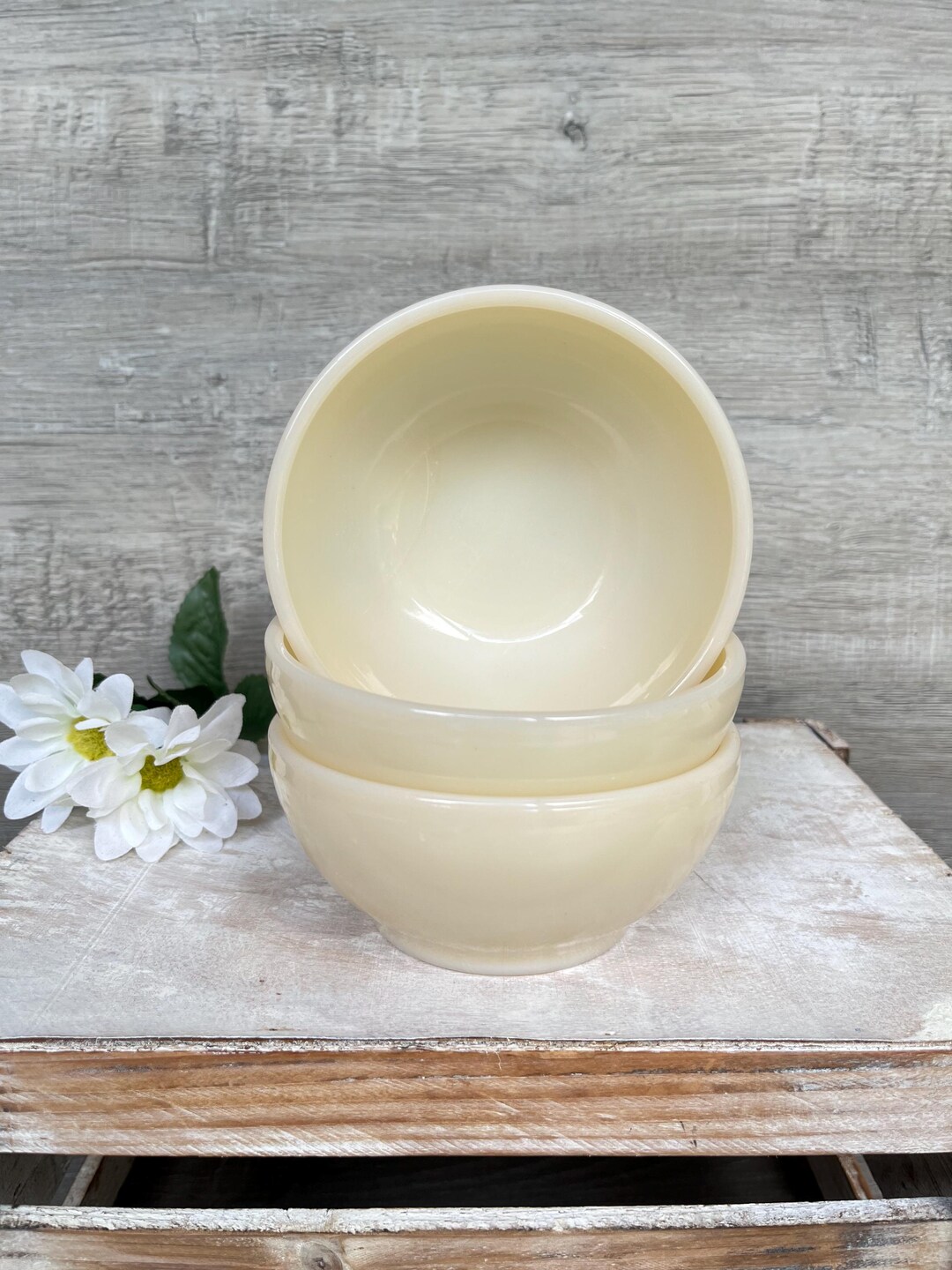 IVORY FIRE KING Bowls, Set of 3, Vintage 1950's 60's Ivory/custard ...