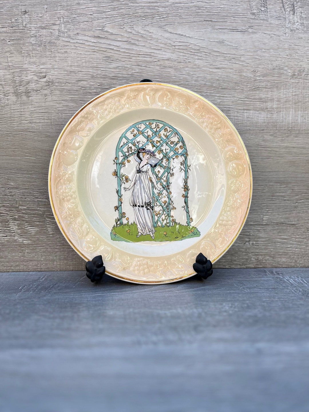 Palissy England "sarah" Plate A Royal Worcester Company, 9.25 Inch ...