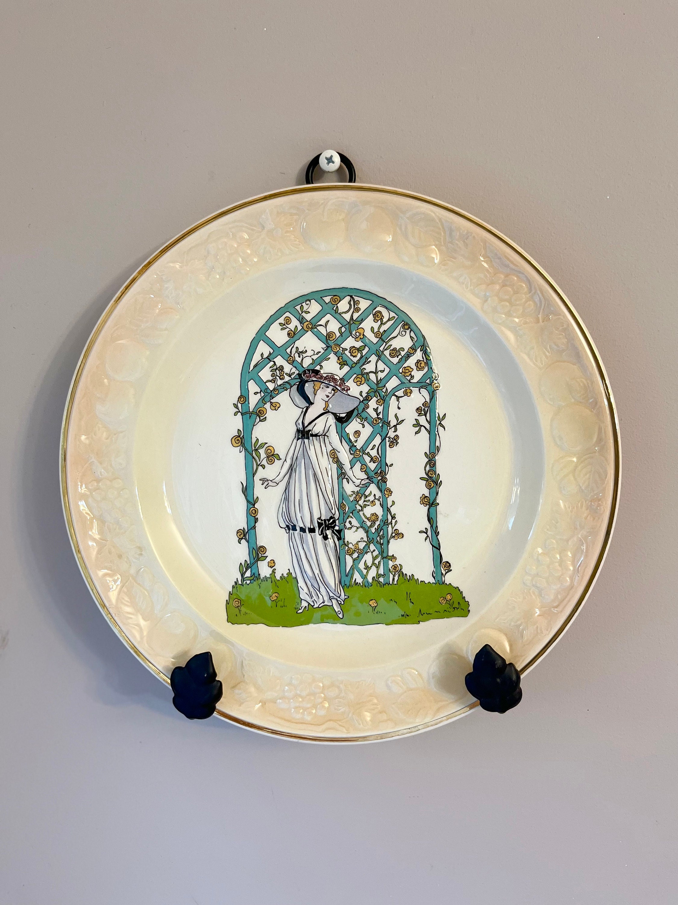 Palissy England sarah Plate A Royal Worcester Company, 9.25 Inch ...