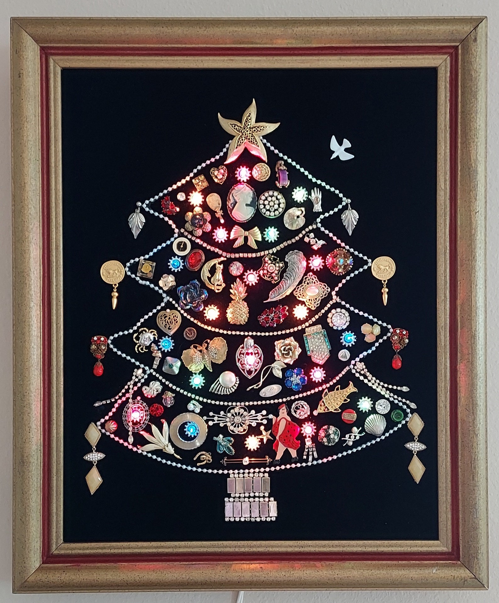 Lighted Framed Jeweled Christmas Tree - Etsy