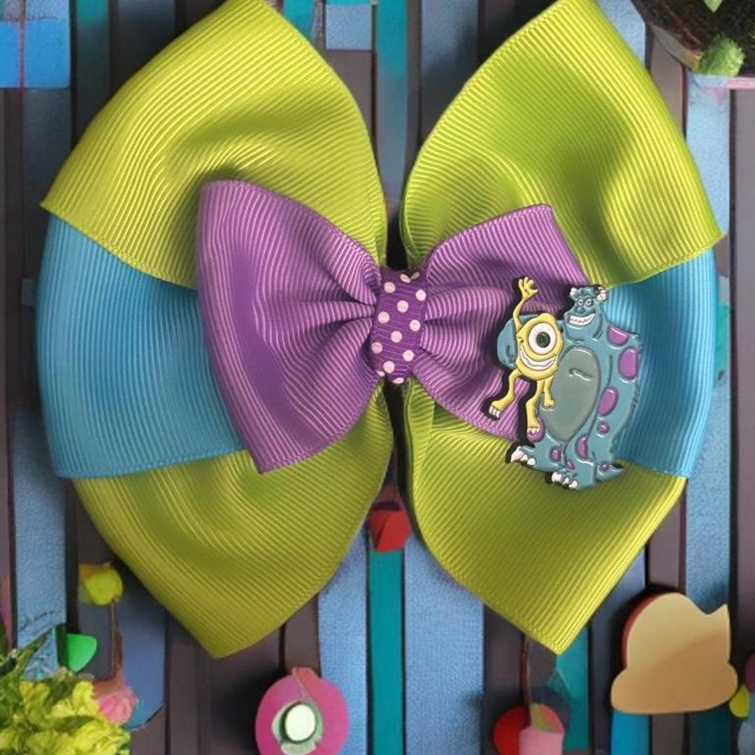 Scream-tastic Bow - Etsy